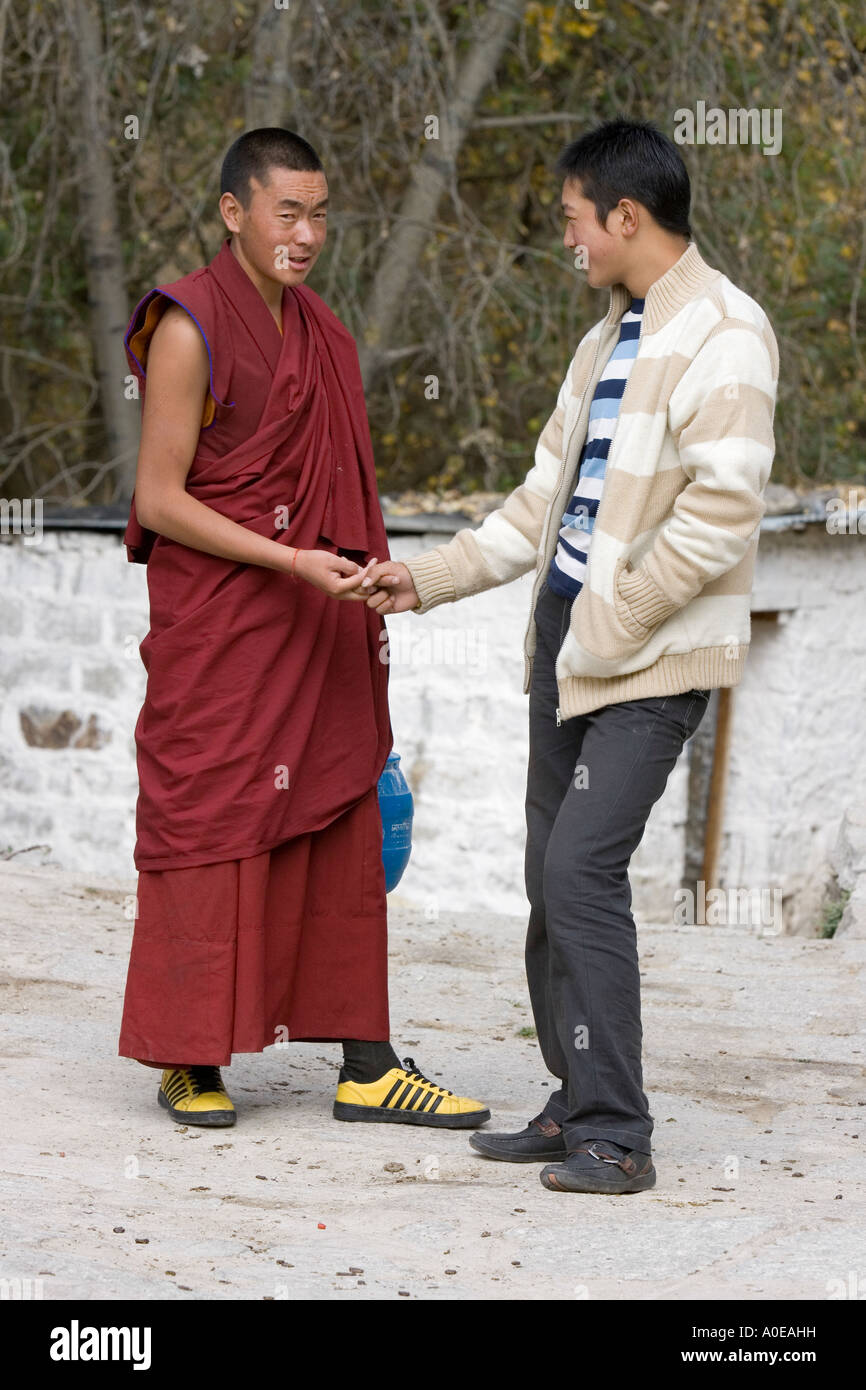 Friend of tibet hi-res stock photography and images - Alamy