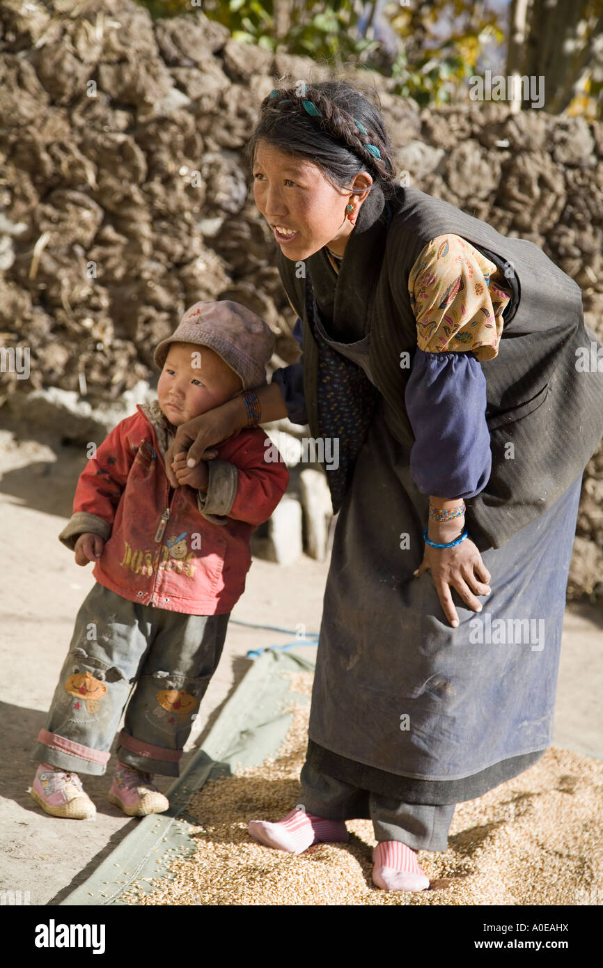 Urchin child hi-res stock photography and images - Alamy