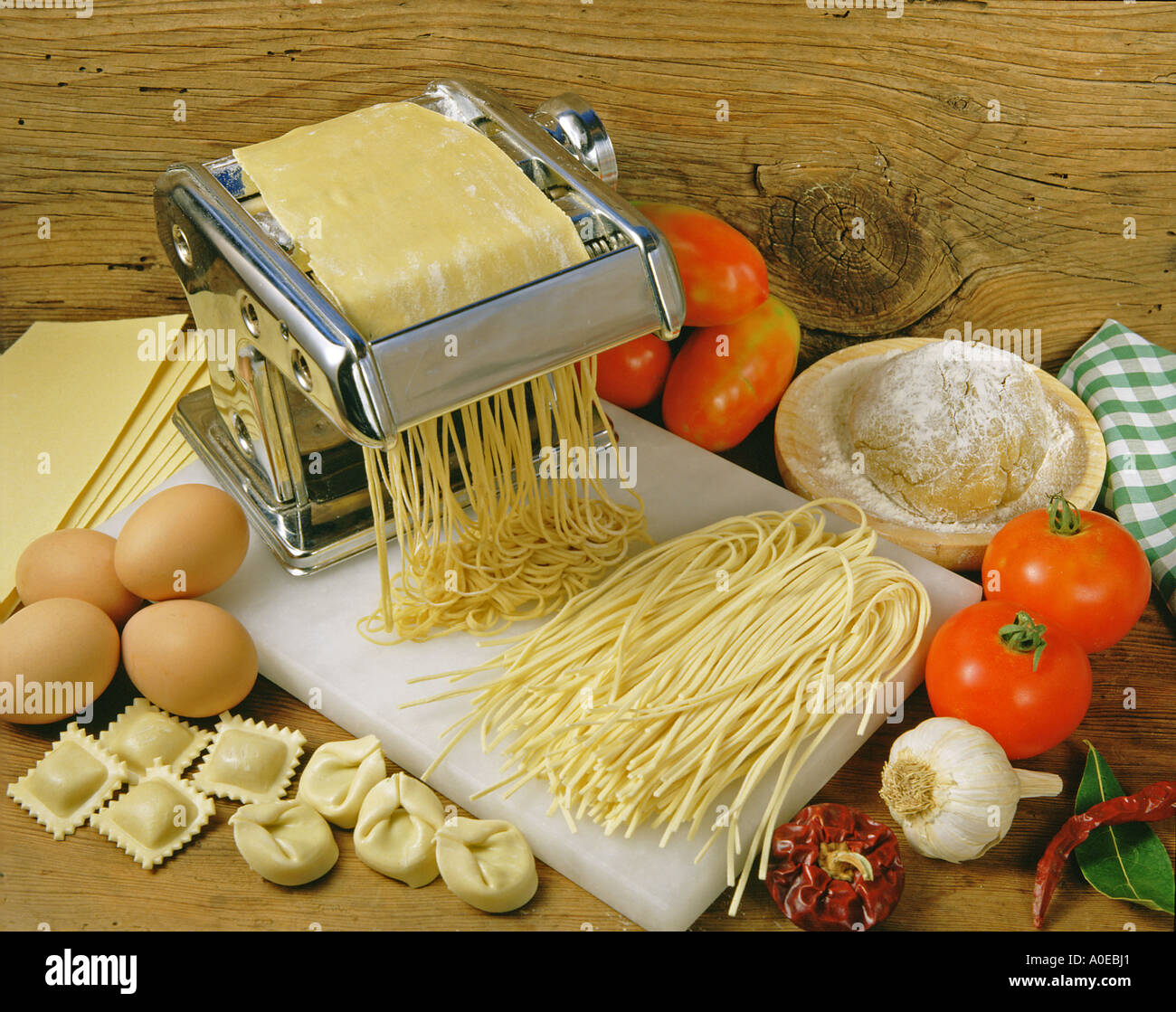 Home made pasta no machine hi-res stock photography and images - Alamy