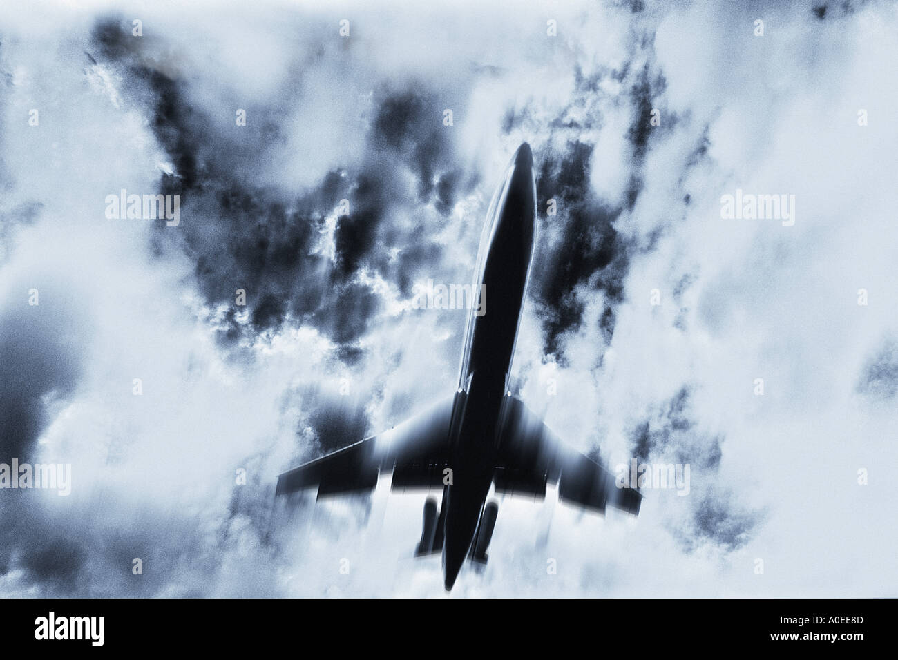 plane in flight Stock Photo - Alamy