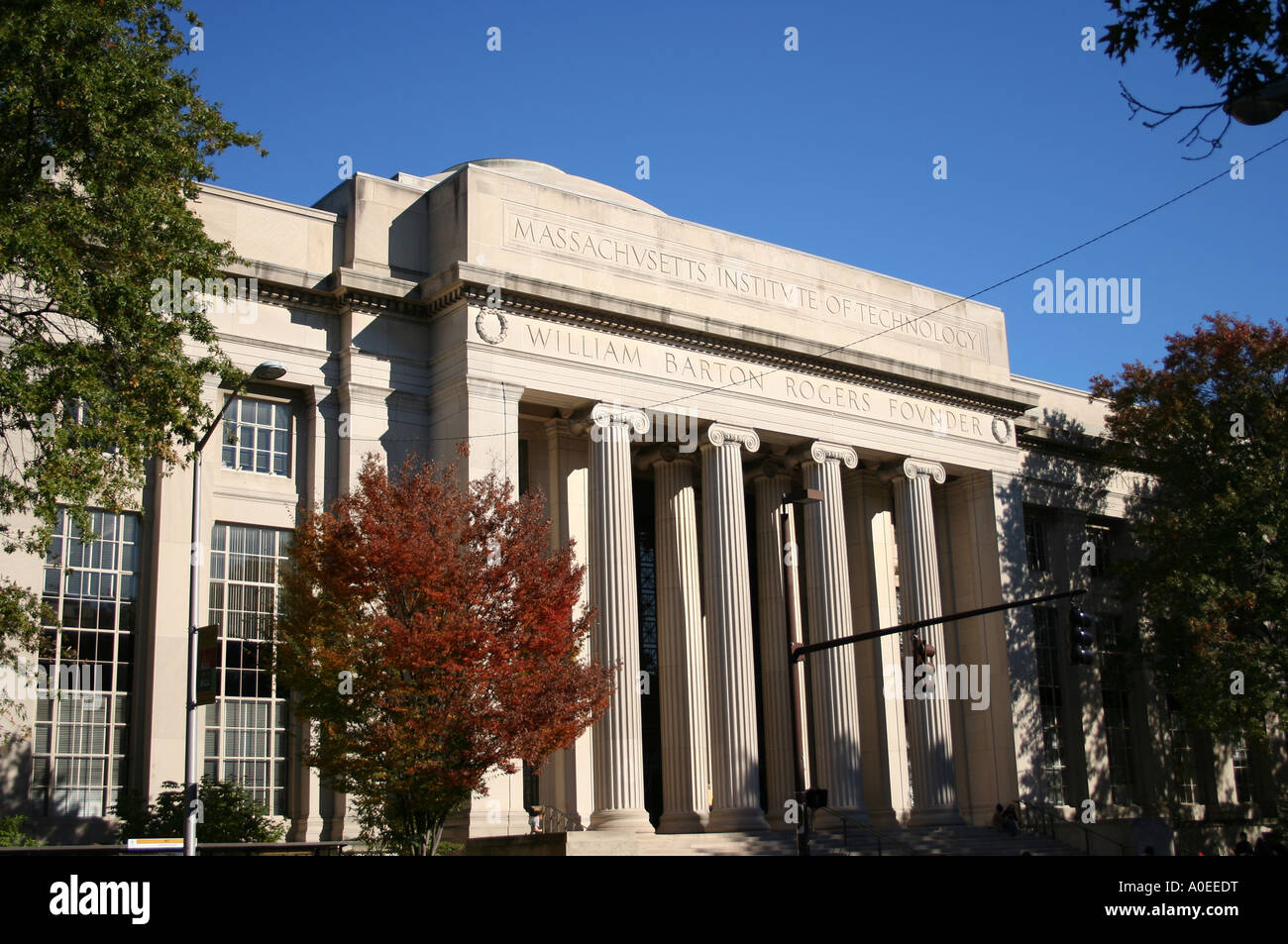 exterior of Building 10 MIT Massachusetts Institute of Technology ...