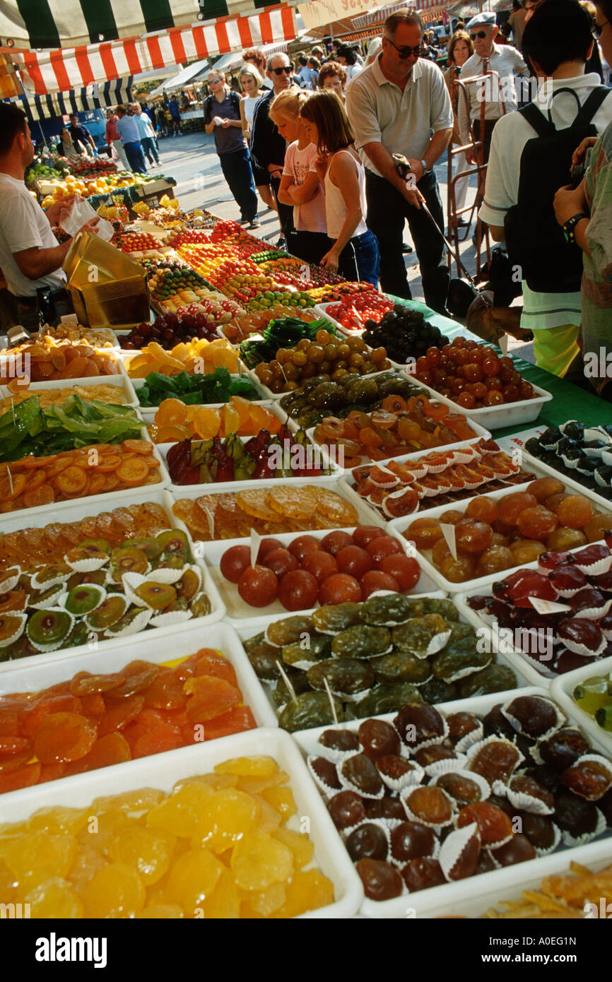 Market france fruits hi-res stock photography and images - Alamy
