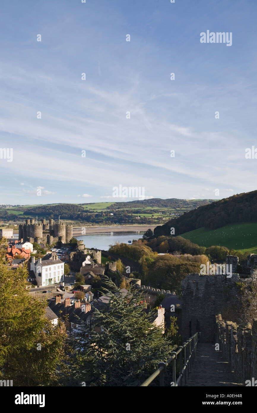 External walls of conwy castle hi-res stock photography and images - Alamy