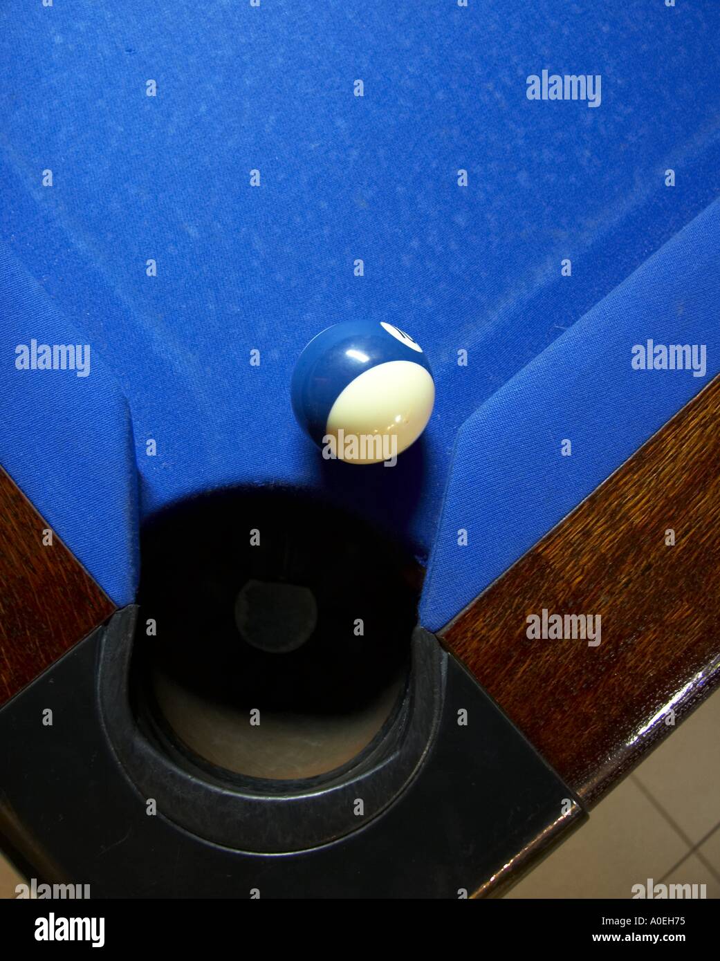 9 ball play balls tables games geometries plays societies spheres hi ...