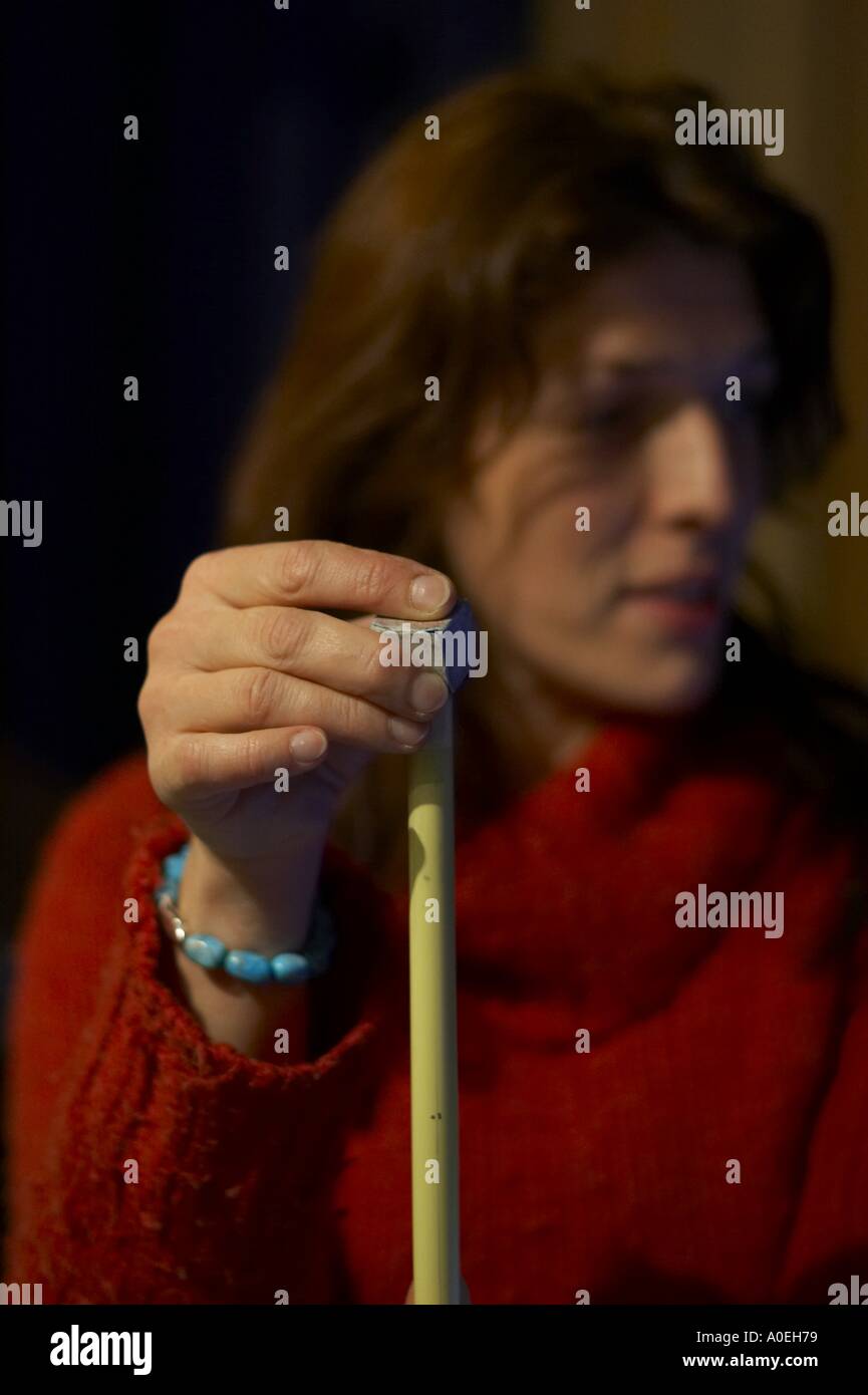 Queue cue hi-res stock photography and images - Alamy