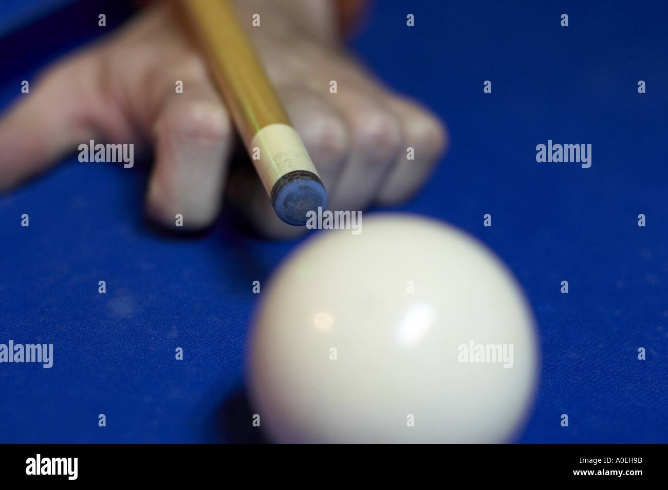 Billard queue hi-res stock photography and images - Alamy