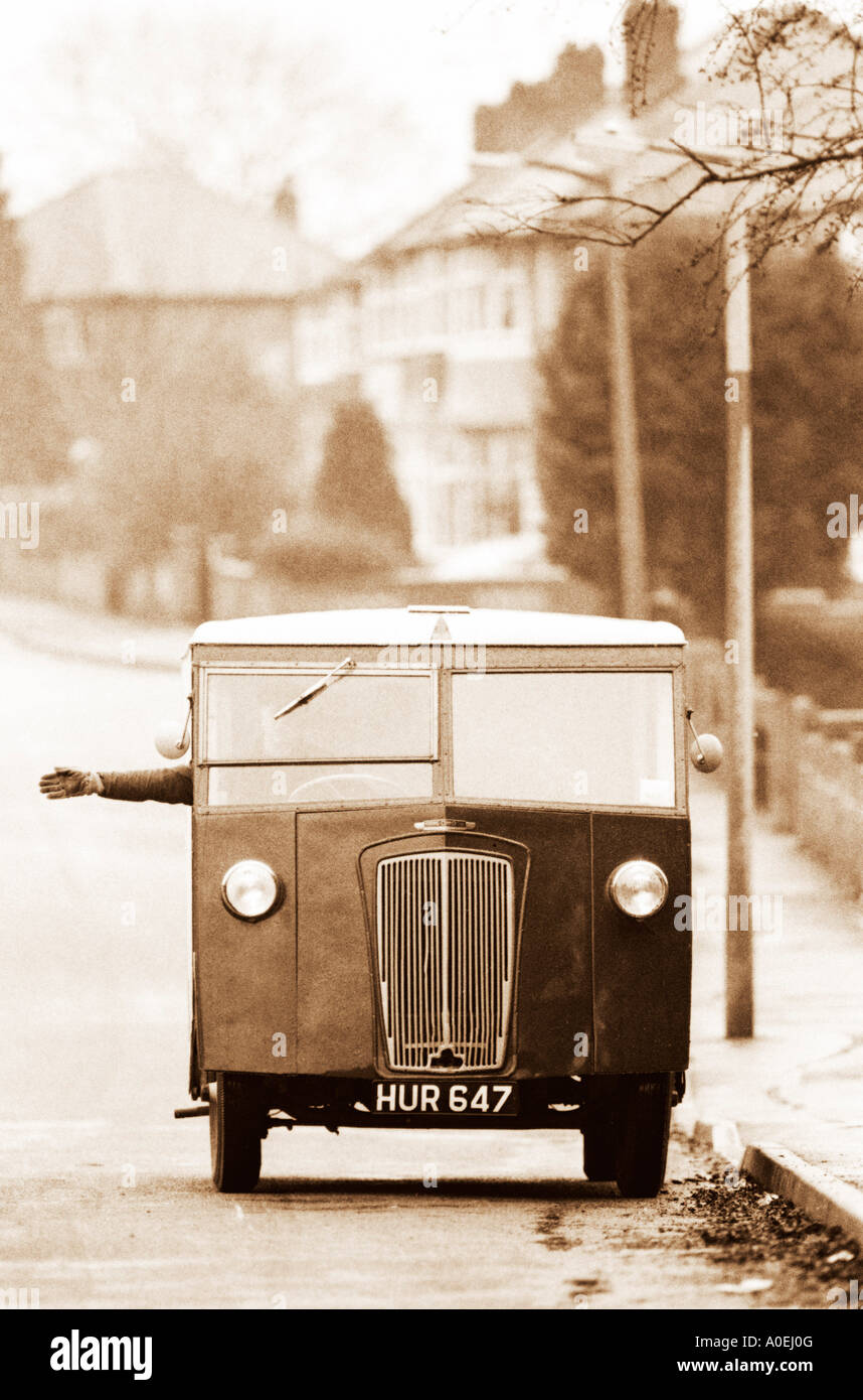 Bread van hi-res stock photography and images - Alamy