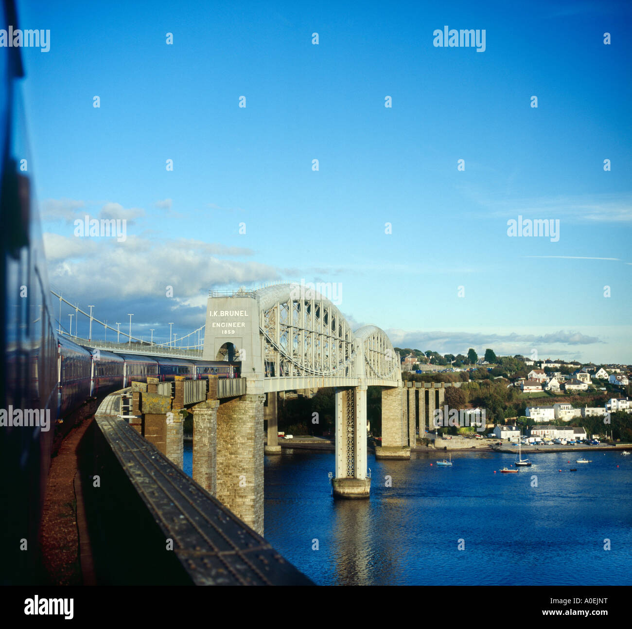 Train london cornwall hi-res stock photography and images - Alamy