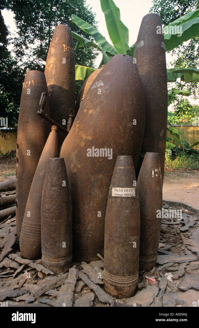 Artillery shells hi-res stock photography and images - Alamy