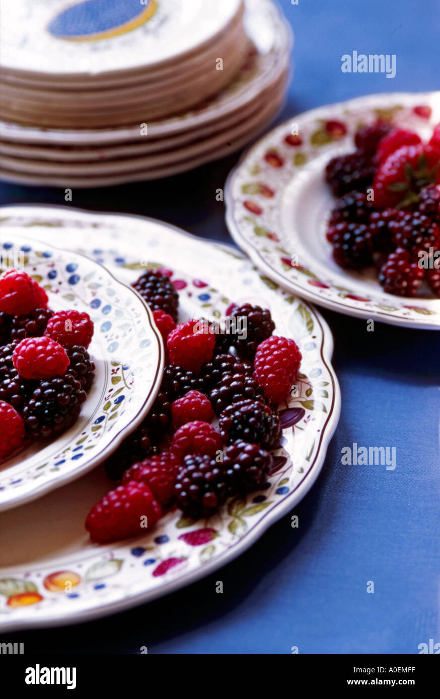 Patterns plates hi-res stock photography and images - Alamy