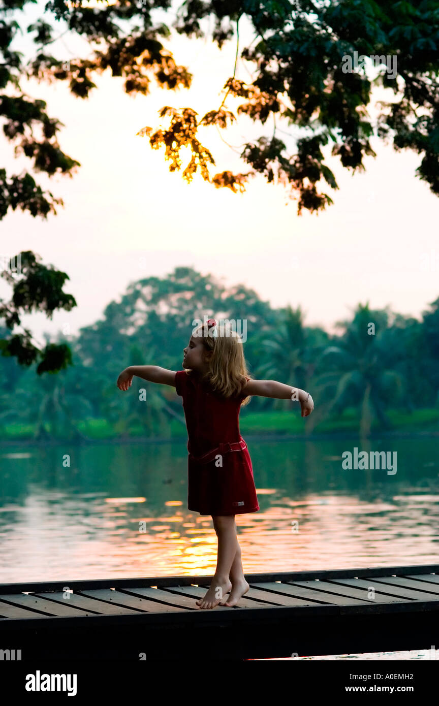 Dance freely hi-res stock photography and images - Alamy