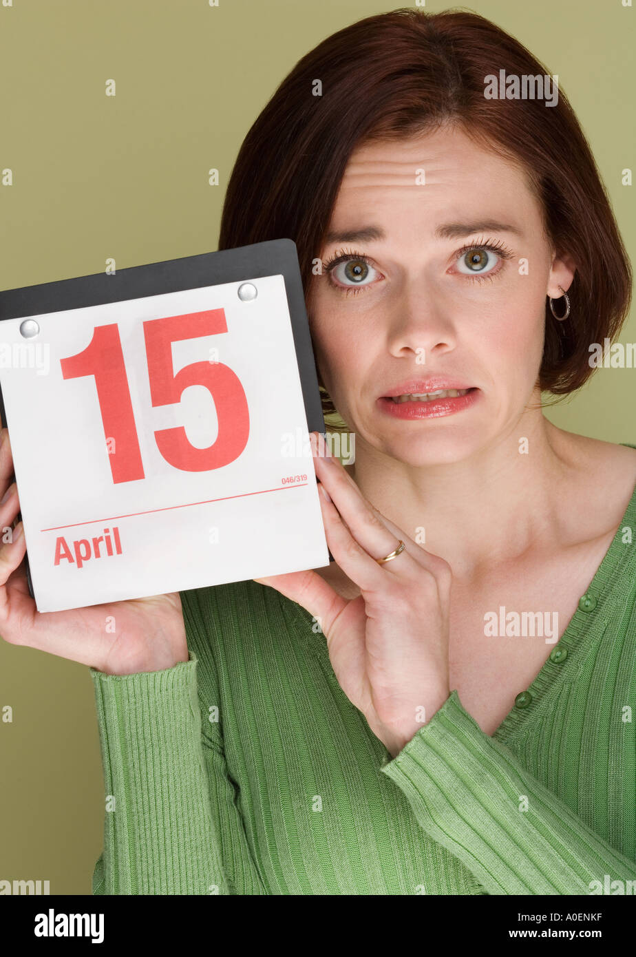 Cringing woman hi-res stock photography and images - Alamy