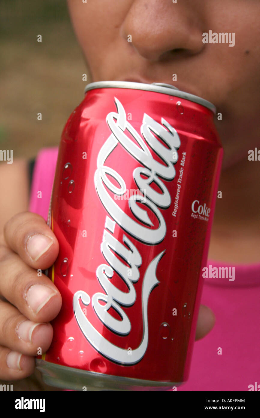 Women drinking coca cola hi-res stock photography and images - Alamy