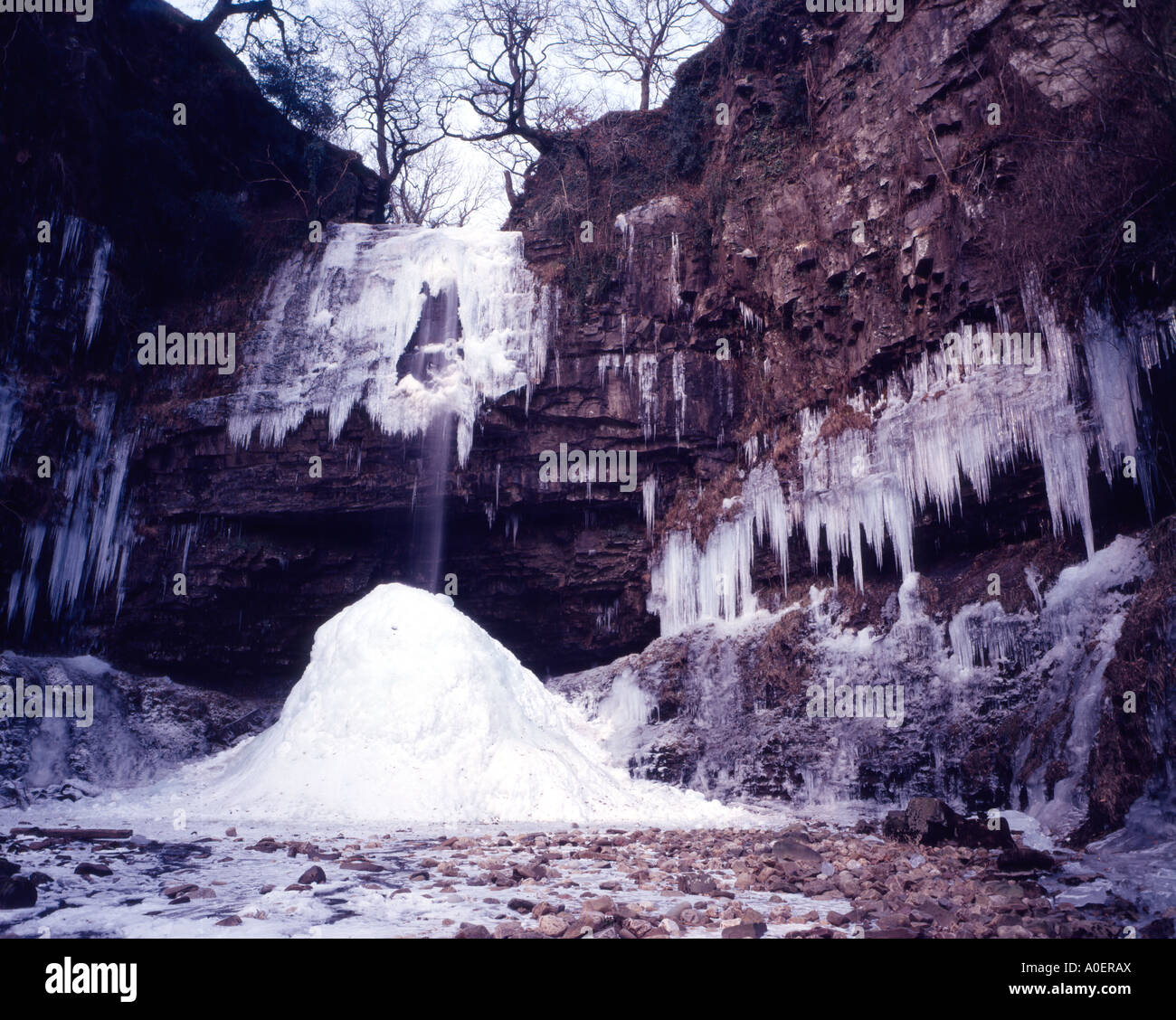 Frozen Waterfall Henrhyd Falls Coelbren Brecon Beacons Mid Wales Stock ...