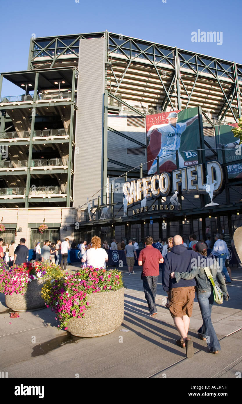 Safeco stadium seattle washington hi-res stock photography and images ...