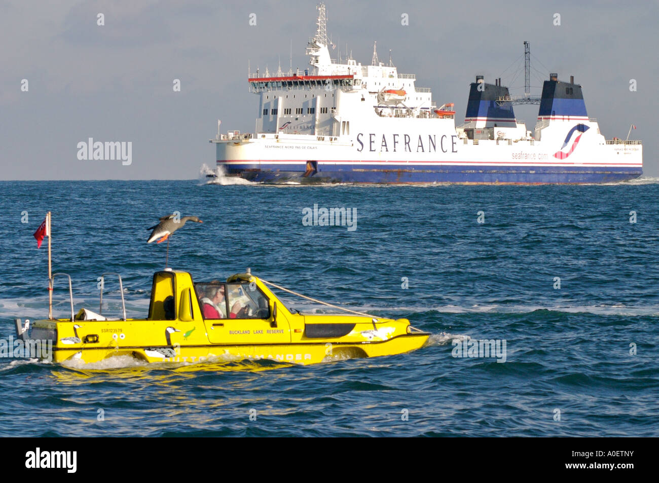 Dutton commander amphibious car hi-res stock photography and images - Alamy