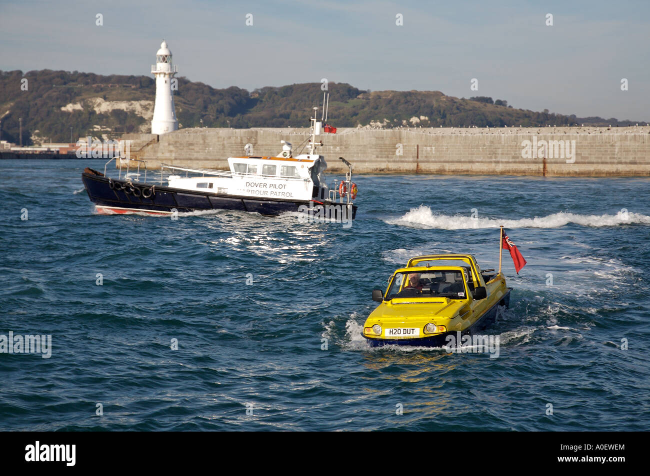 Tim Dutton leaving Dover to cross the English Channel in his Dutton ...
