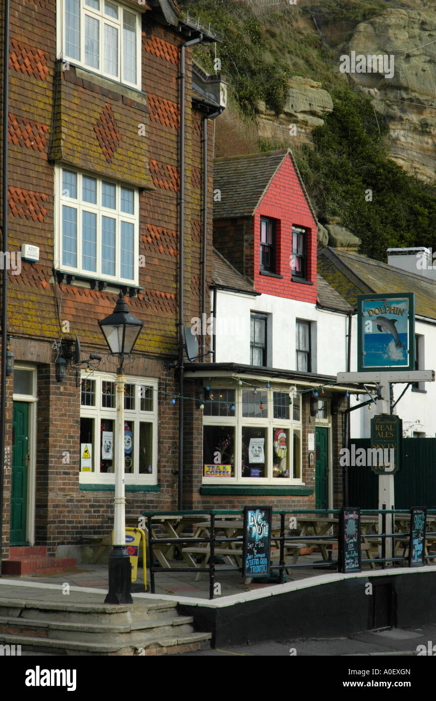 Dolphin pub hi-res stock photography and images - Alamy