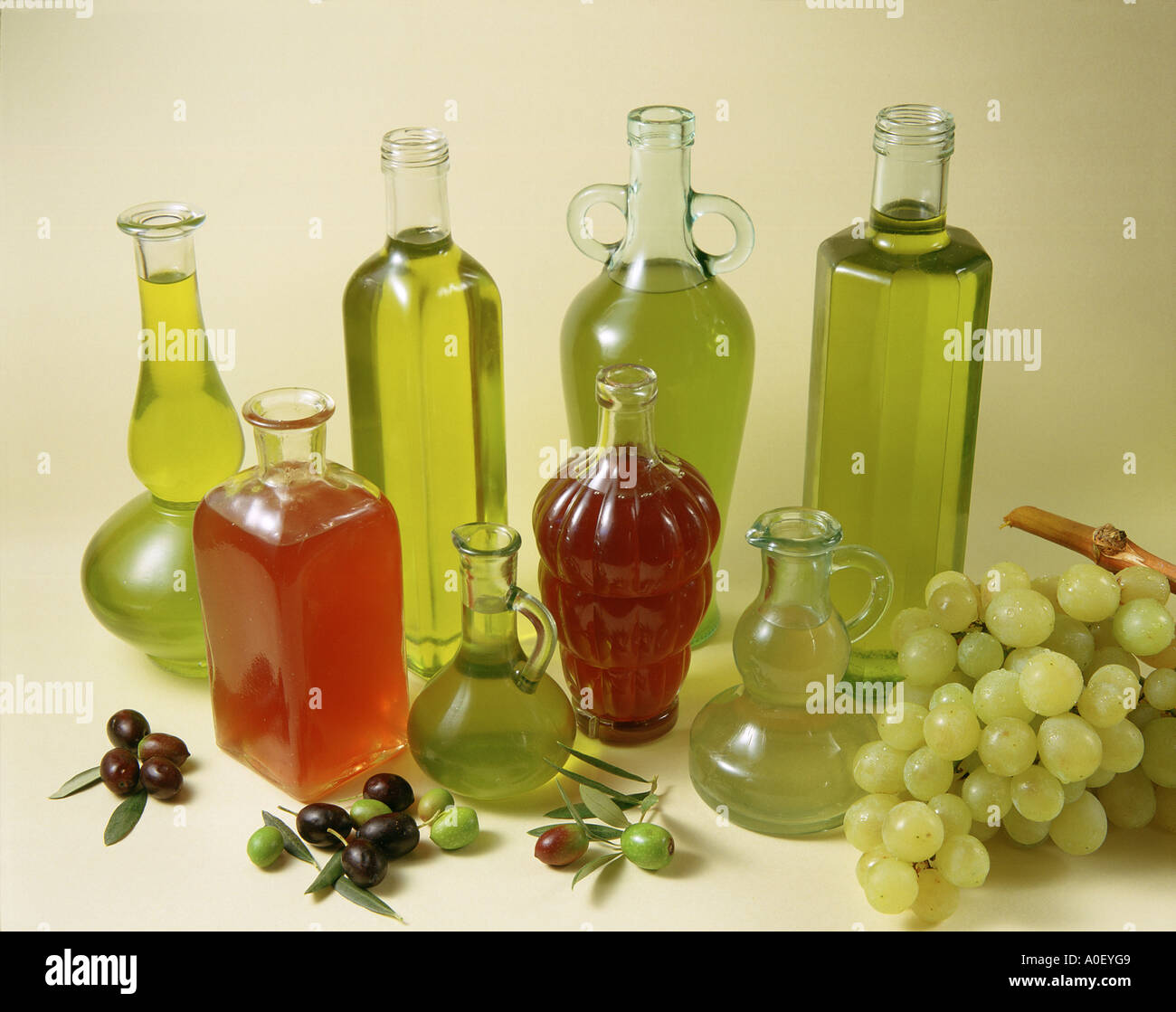 Vinegars and oils hi-res stock photography and images - Alamy