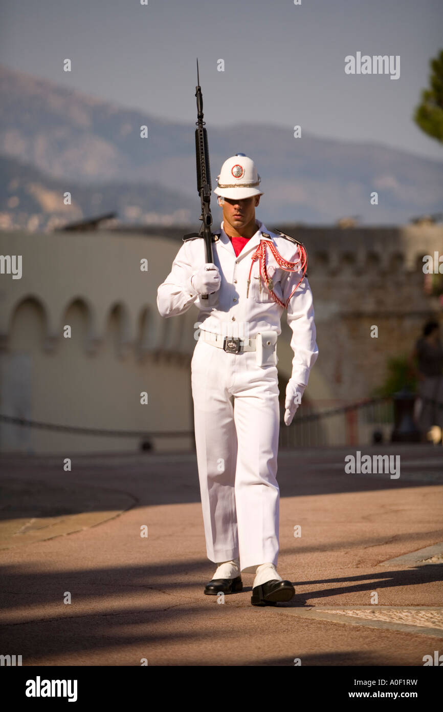 Palace guard monaco summer uniform hi-res stock photography and images ...