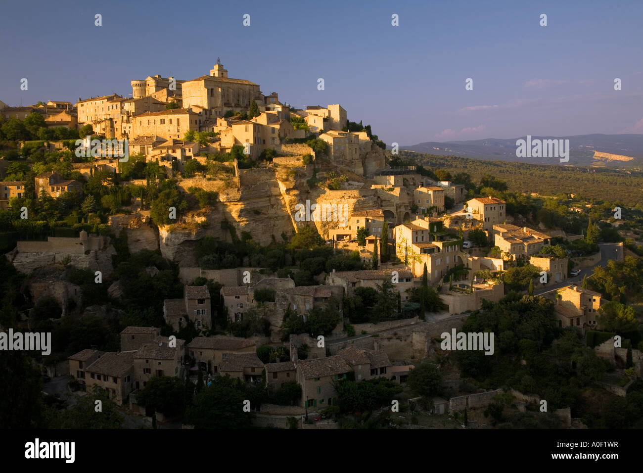 Gordes france town sunset hi-res stock photography and images - Alamy