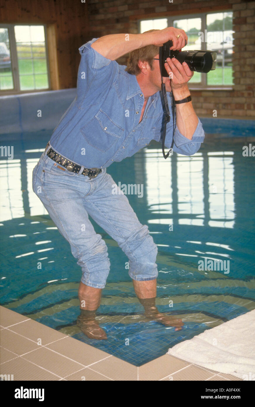 Shoot pool hi-res stock photography and images - Alamy