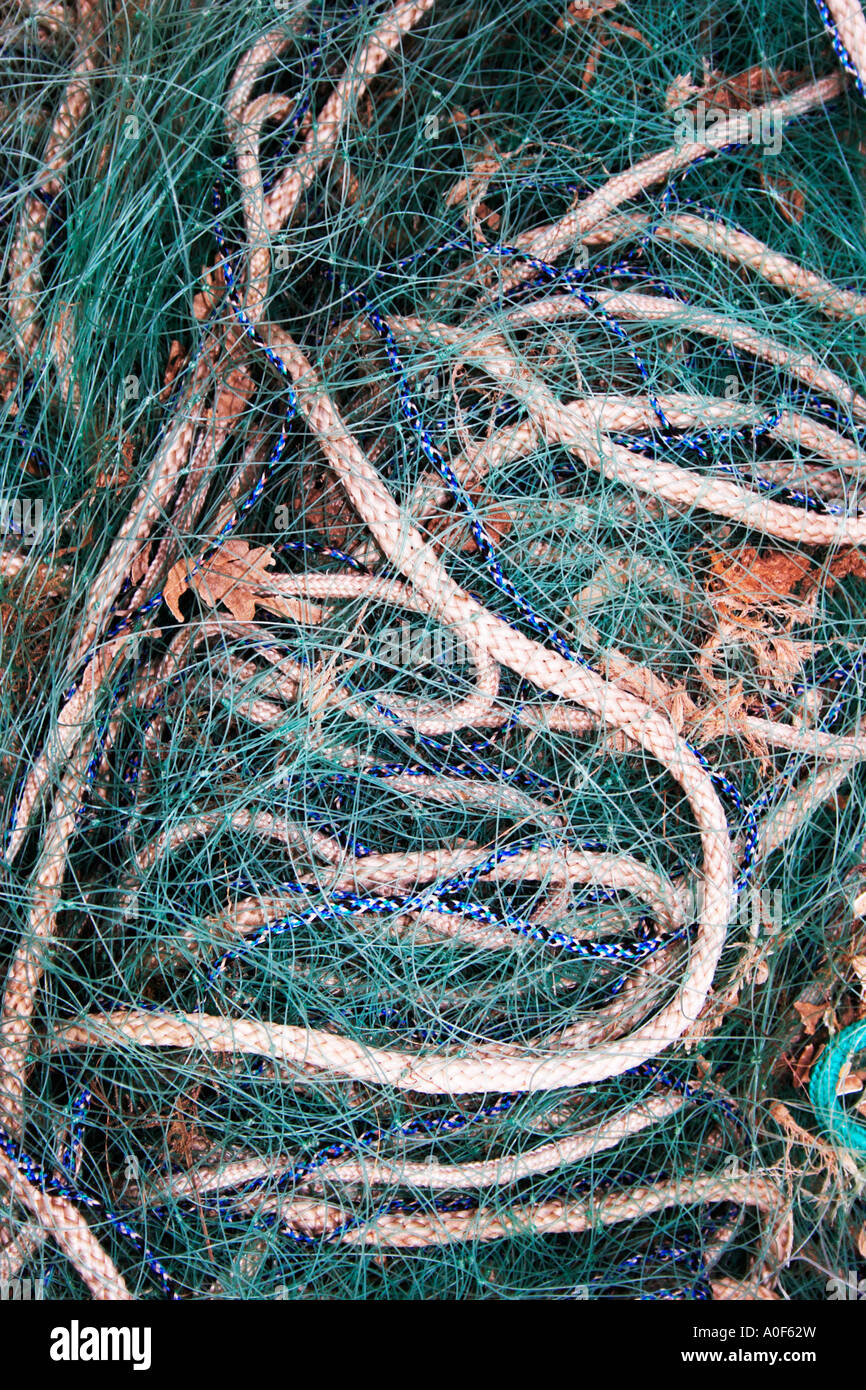 Jumble of ropes hi-res stock photography and images - Alamy