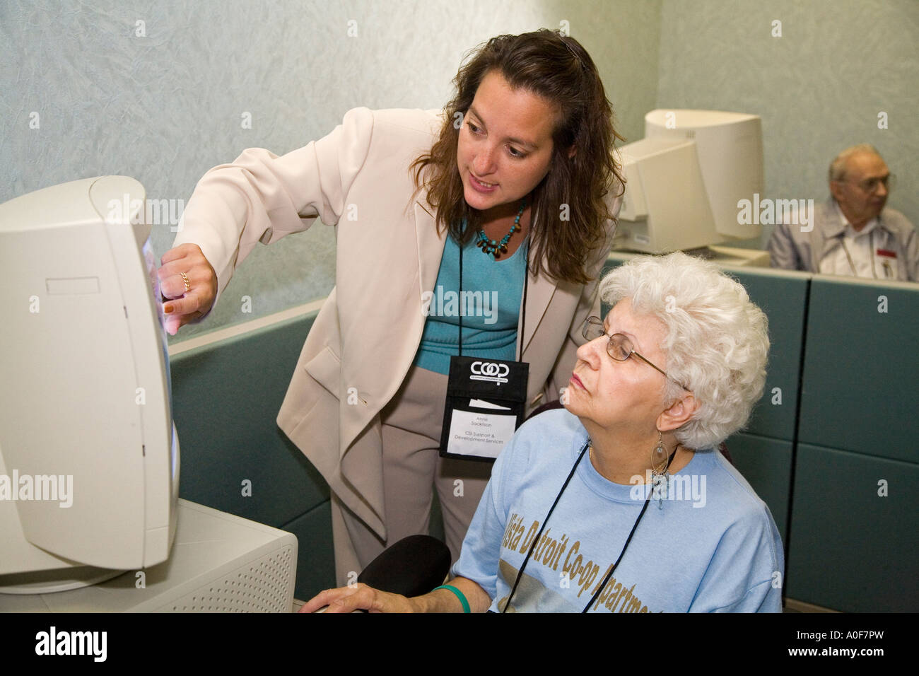 Senior Citizens in Computer Class Stock Photo - Alamy