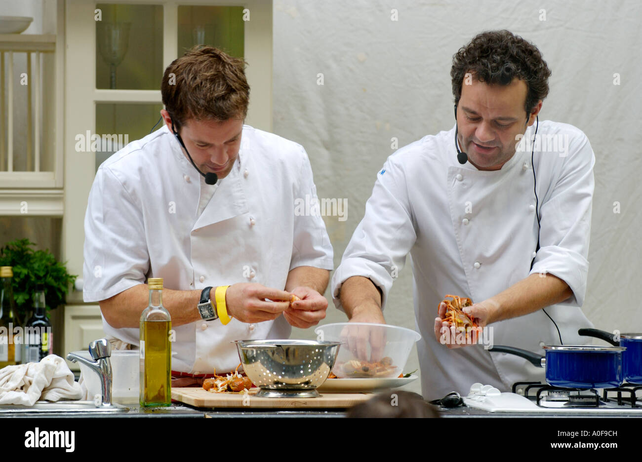 Cooking demonstration hi-res stock photography and images - Alamy