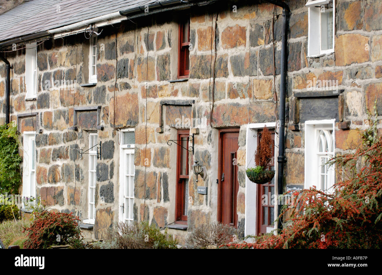 Typical stone built terraced house hi-res stock photography and images ...