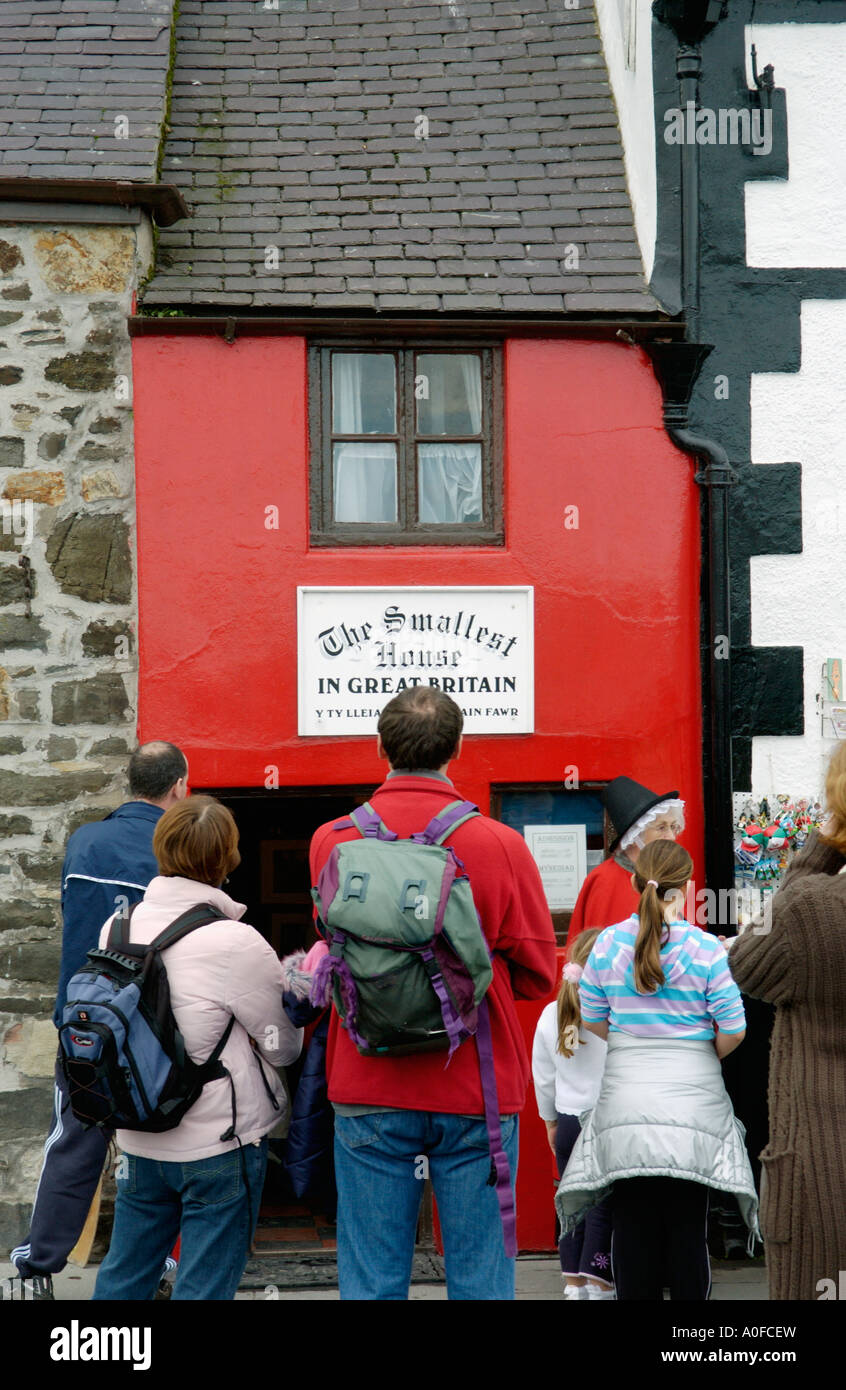 Smallest house in Great Britain a tourist attraction on quayside at ...