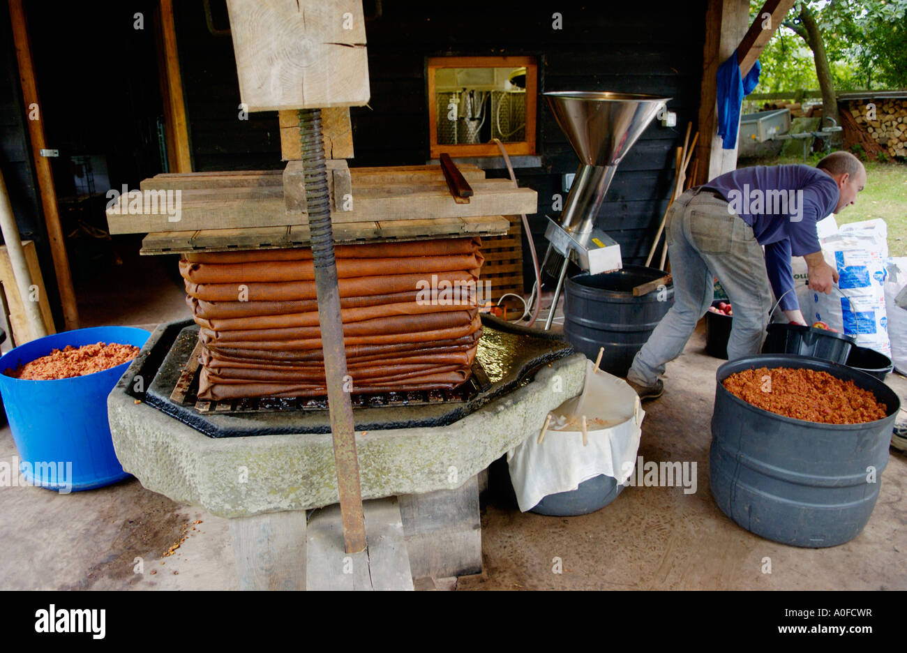 Cider press on Big Apple Day at Gregg's Pit Much Marcle Herefordshire ...