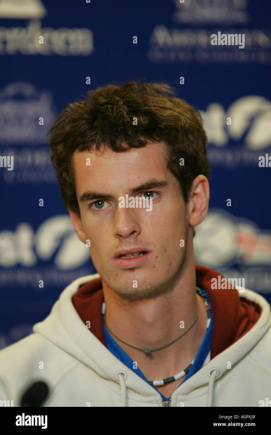 scottish tennis player Andy Murray shows off his new haircut Stock ... scottish tennis player Andy Murray shows off his new haircut Stock ...