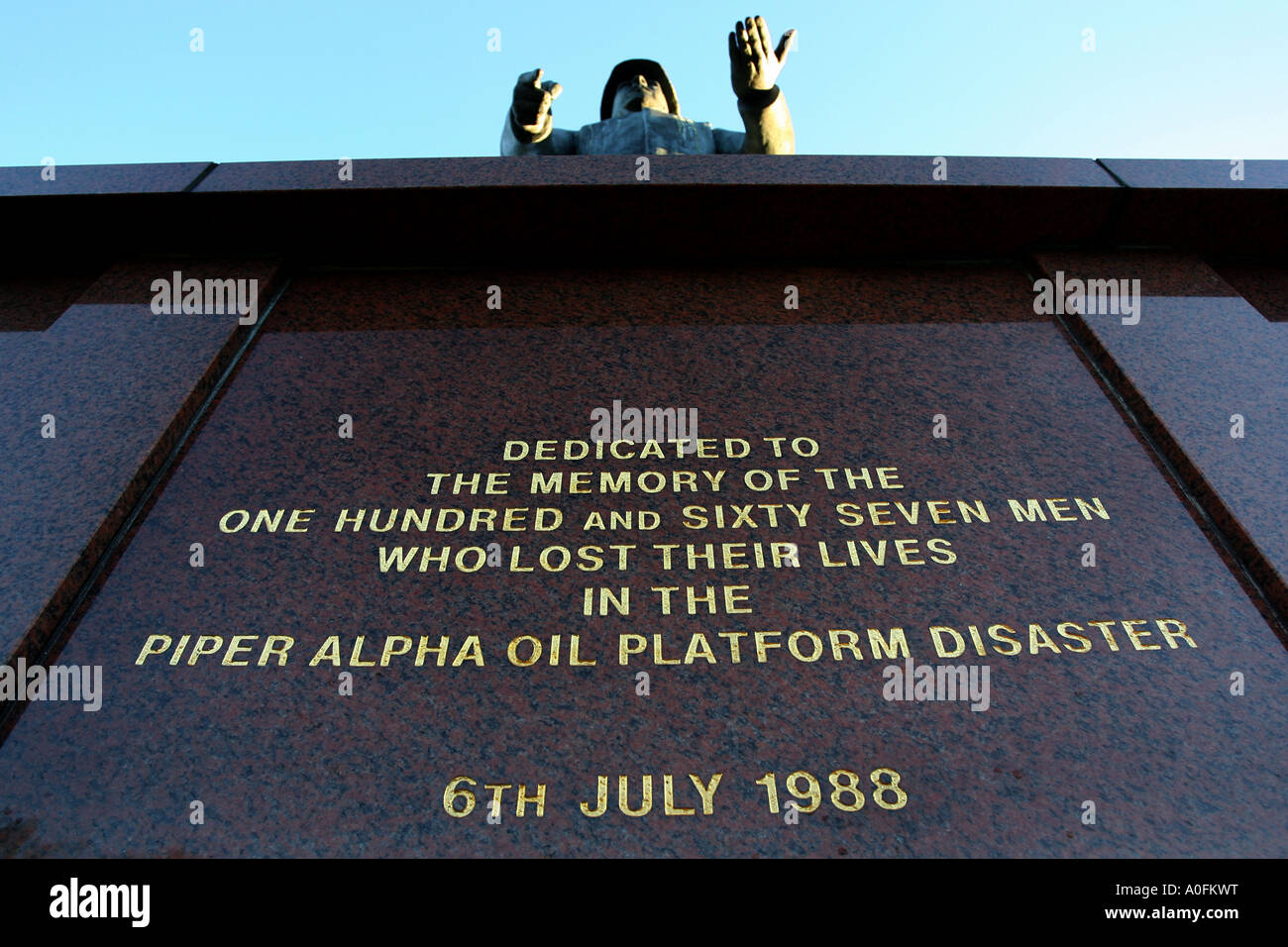 Piper Alpha memorial in Aberdeen, Scotland Stock Photo - Alamy