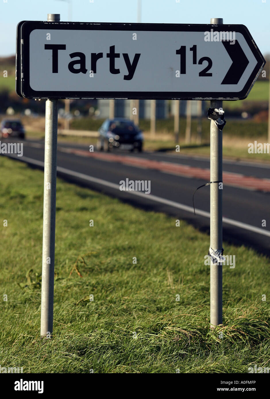 Ellon sign hi-res stock photography and images - Alamy