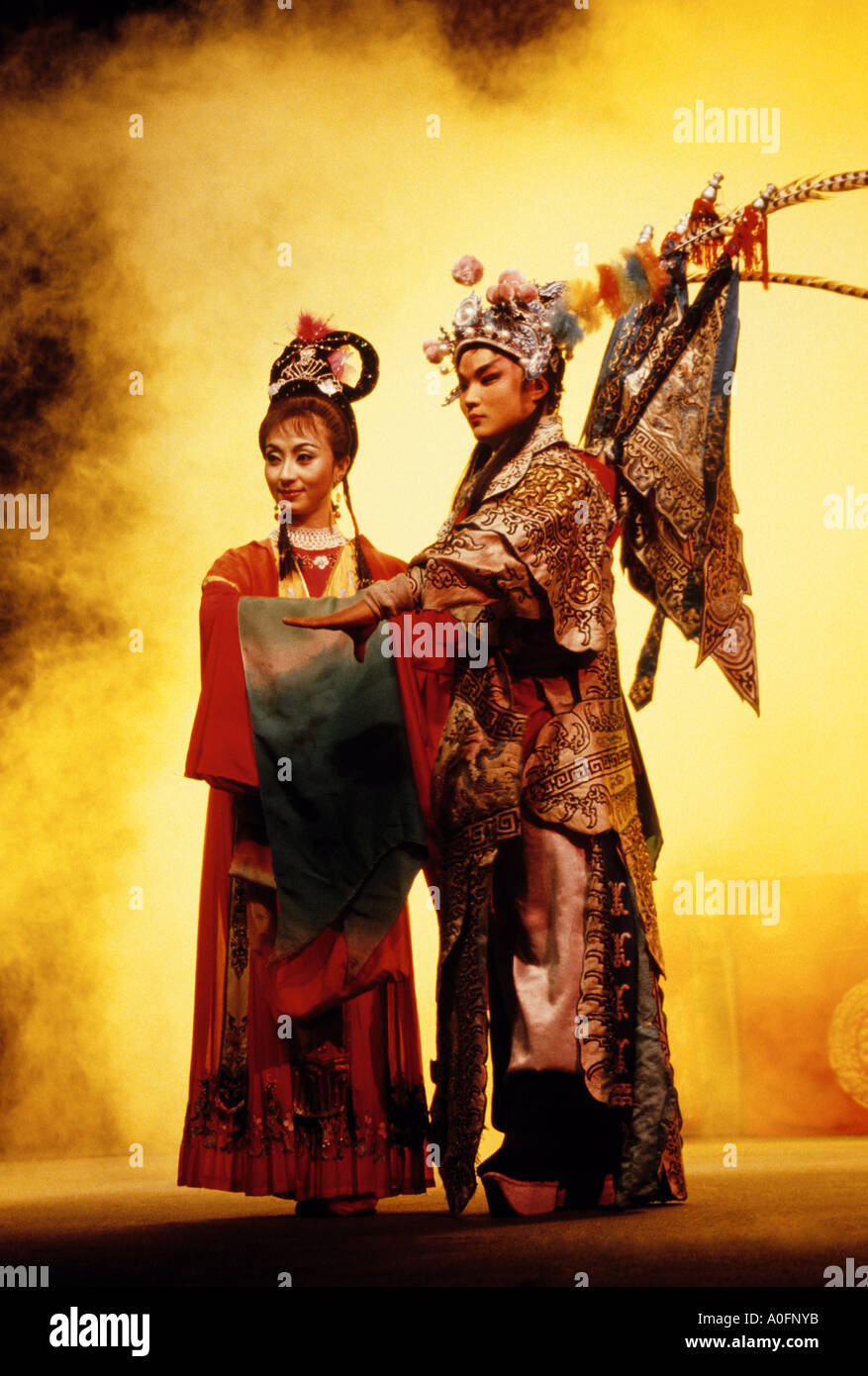 Chengdu, Sichuan, China - Sichuan Opera performers on stage Stock Photo ...