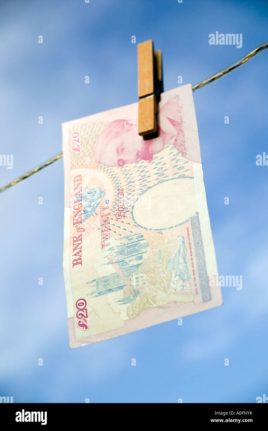 twenty pound note,washing line Stock Photo - Alamy