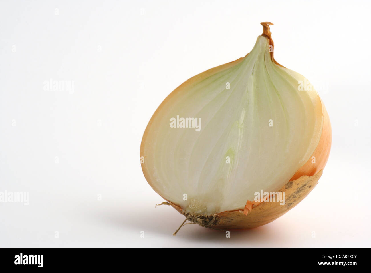 Half an onion hi-res stock photography and images - Alamy