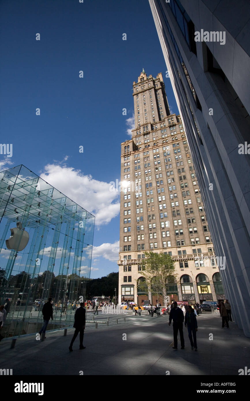 apple store glass cube on fifth avenue near central park with ...