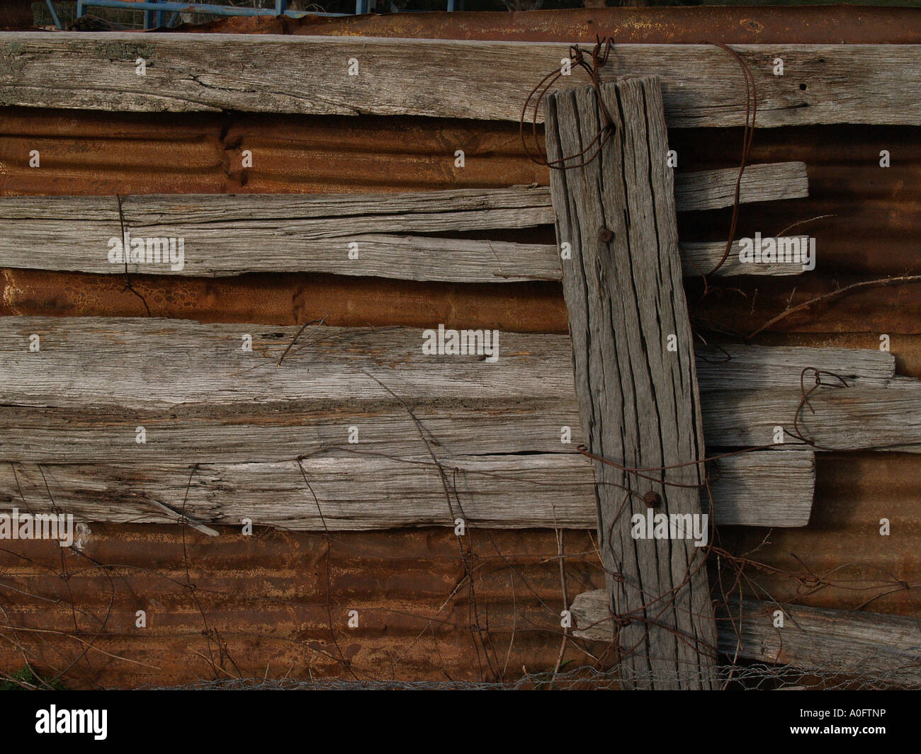 old farm fence Stock Photo - Alamy