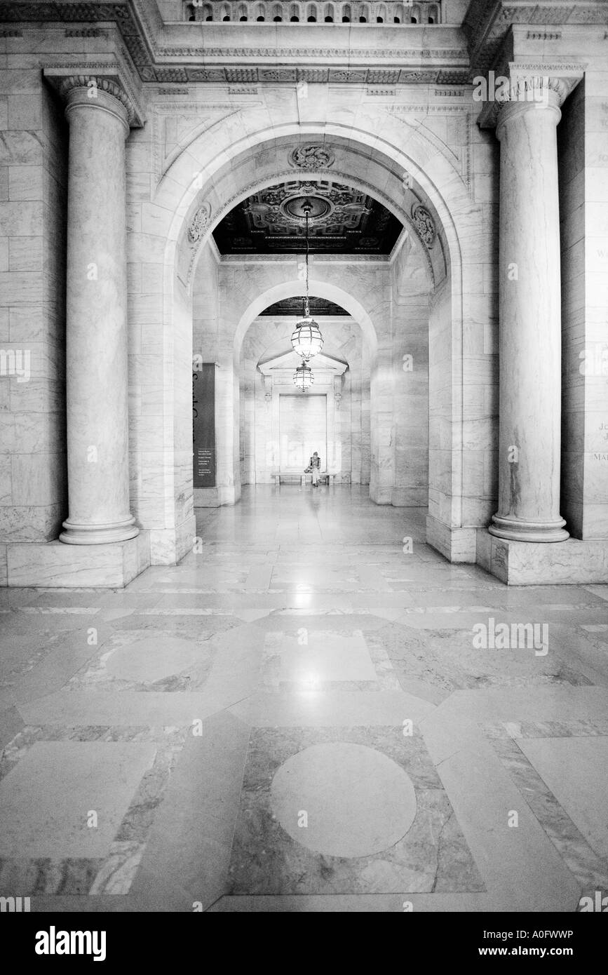 ny public library interior with people Stock Photo - Alamy
