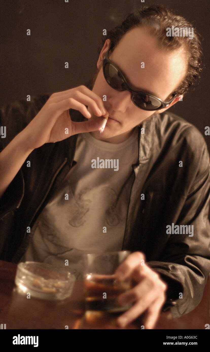 Smoking drinking smoker drinker hi-res stock photography and images - Alamy