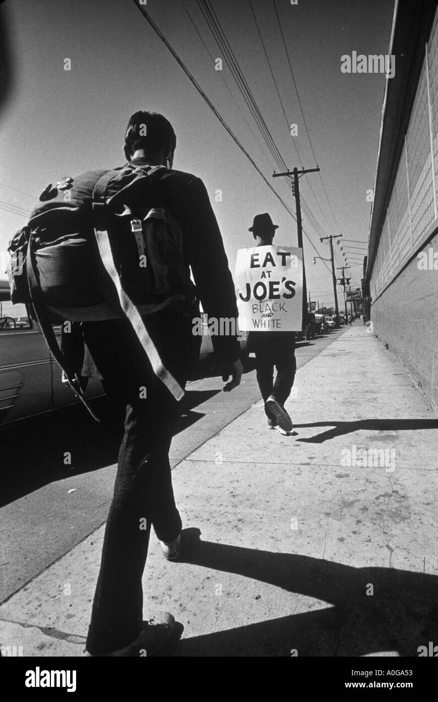 Fighting for freedom Black and White Stock Photos & Images - Alamy