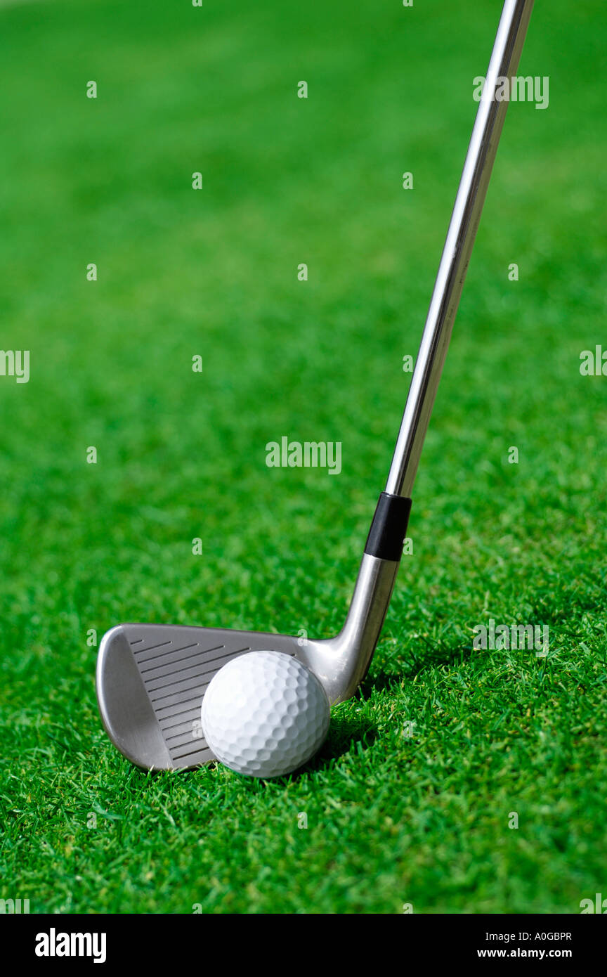 Addressing golf ball hi-res stock photography and images - Alamy