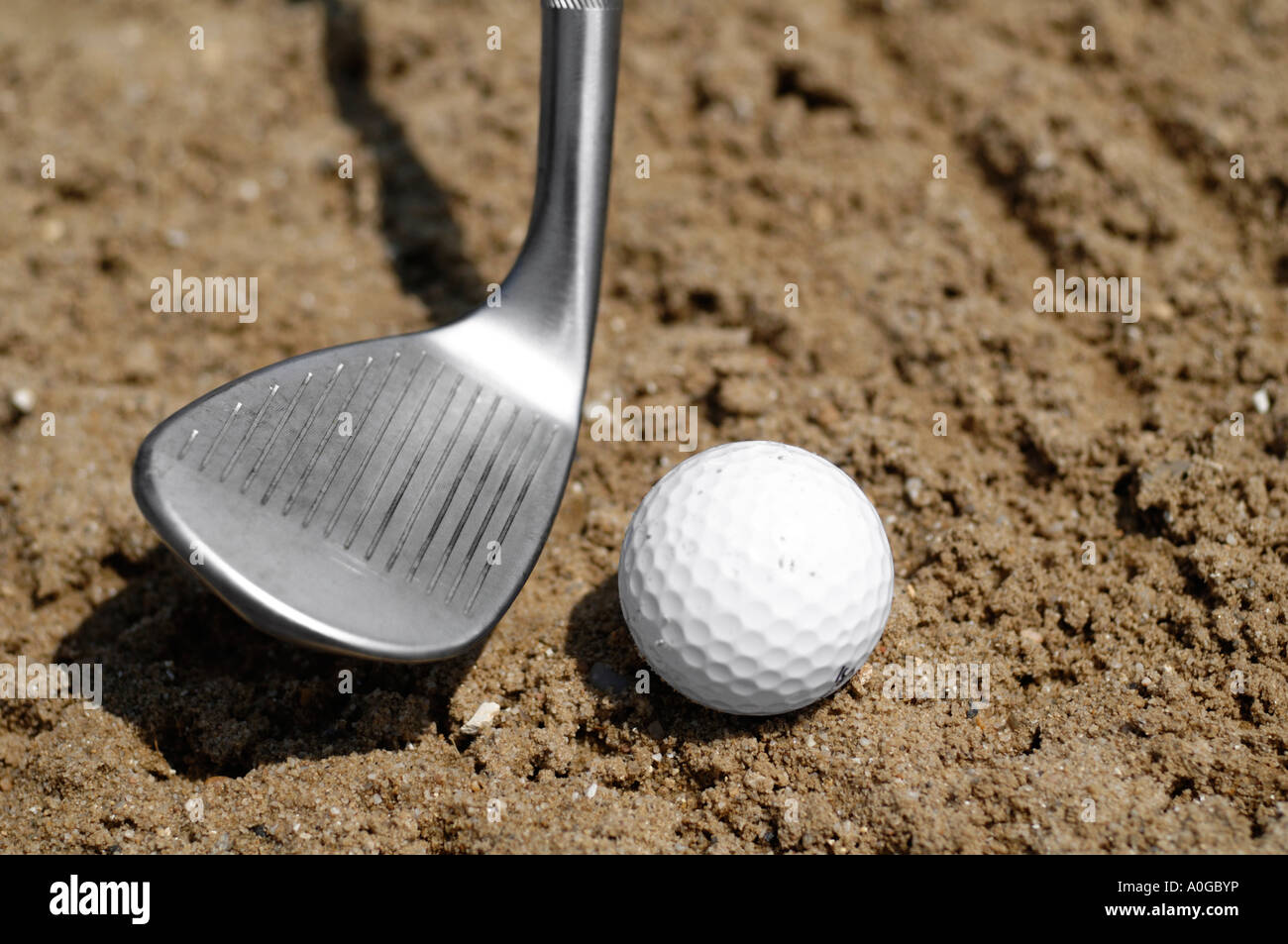 Addressing golf ball hi-res stock photography and images - Alamy