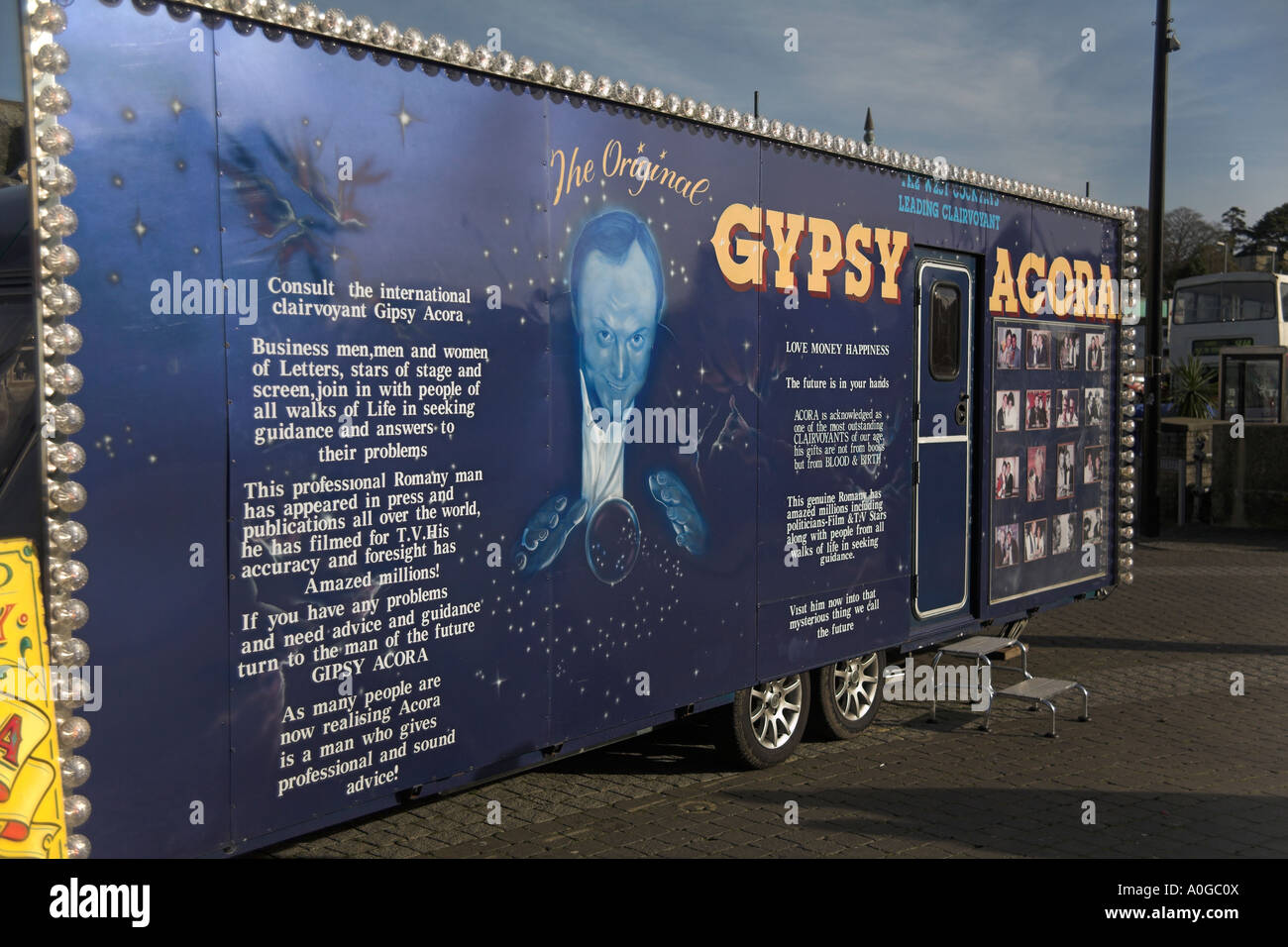 Famous fortune teller hi-res stock photography and images - Alamy