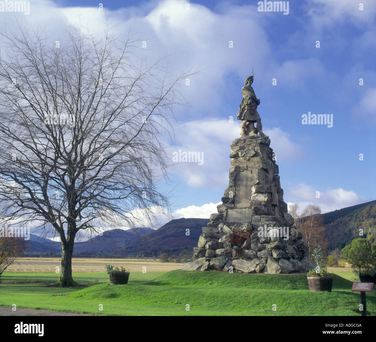 Black Watch Monument Aberfeldy Stock Photo - Alamy