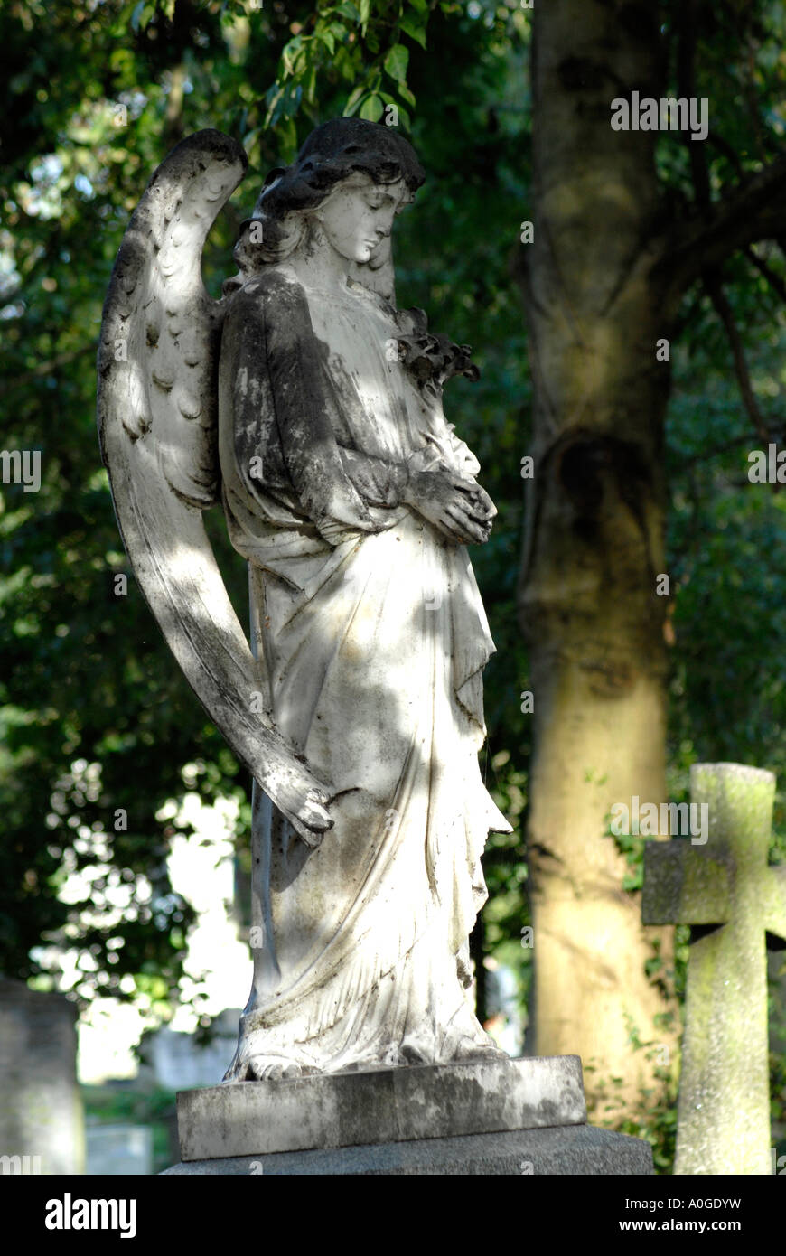 Angel tombstone highgate cemetery hi-res stock photography and images ...