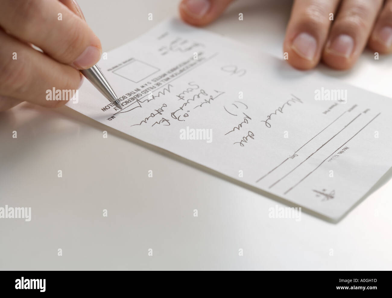 Doctor writing out prescription hi-res stock photography and images - Alamy