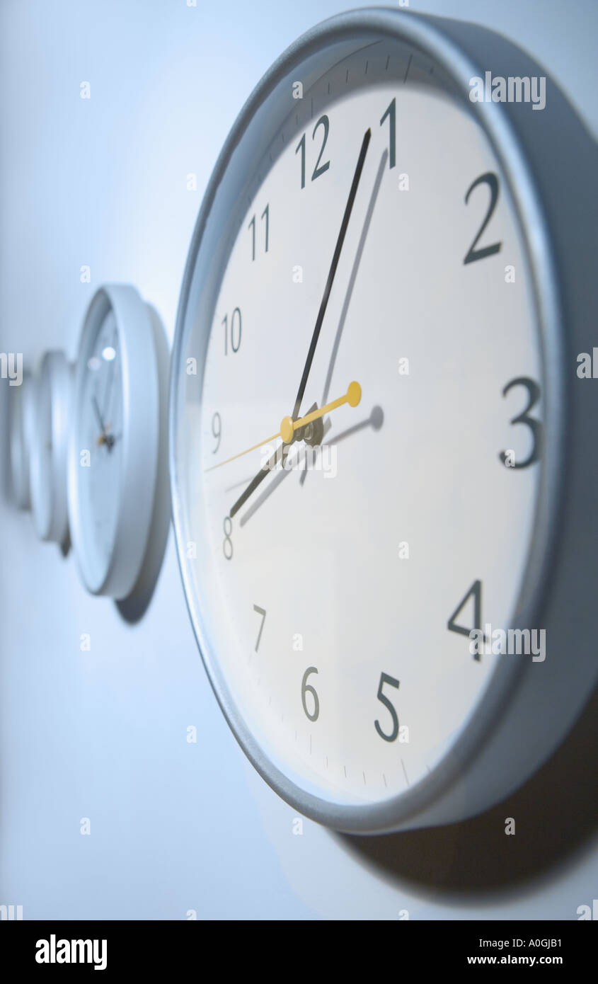 Many clocks on wall hi-res stock photography and images - Alamy